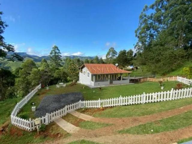 Fazenda à venda de 200m² | 02 suítes, 03 banheiros e 06 vagas de garagem | Centro | Monteiro Lobato