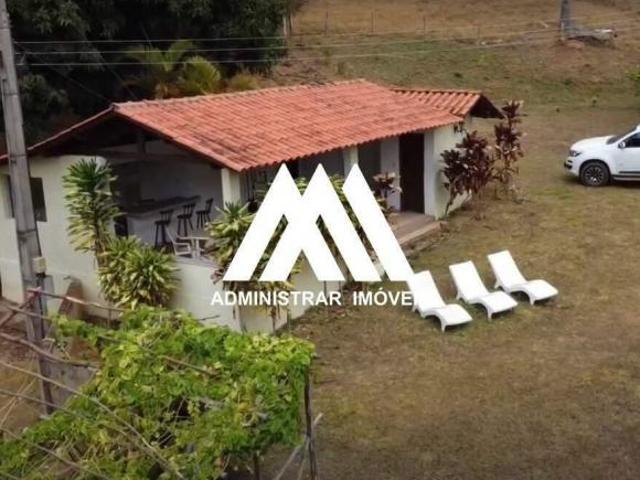 Fazenda á venda de 30 hectares com 04 quartos em Oliveira MG!