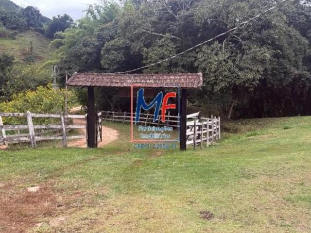 Fazenda à venda no bairro de São Bernardo, Wenceslau Braz/MG, com 4 quartos 4 suítes 600 m² a.c