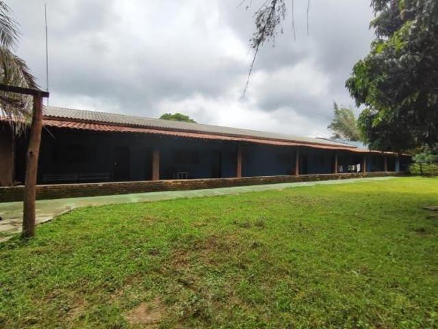 FAZENDA A VENDA NA PARTE ALTA DO PANTANAL MATO GROSSENSE. MUNICÍPIO DE POCONÉ