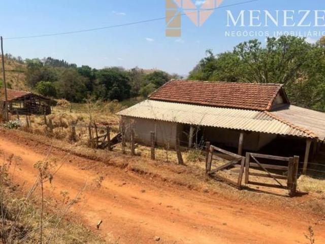 Fazenda à venda na região de Fortaleza de Minas/MG