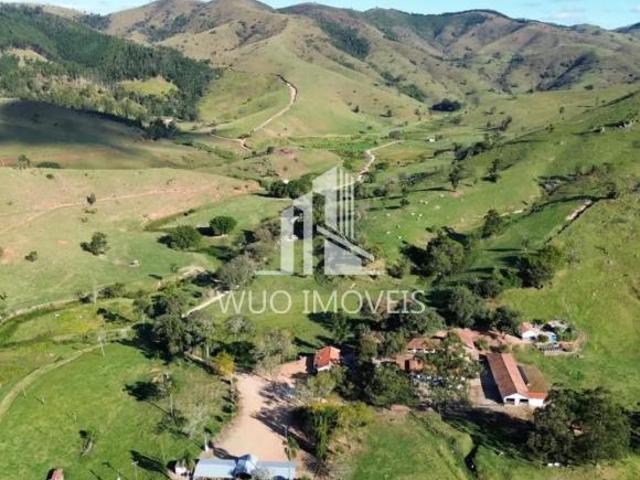 Fazenda Centenária com 1.064 Alqueires em Santa Branca SP