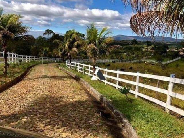 Fazenda com 8 dormitórios à venda, Igarapé/MG
