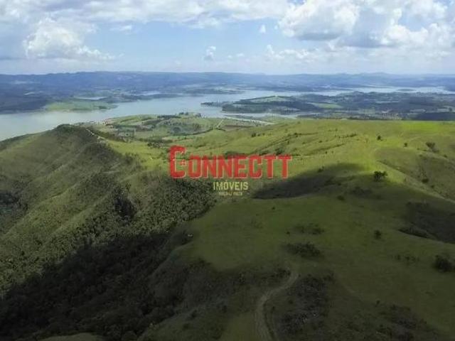 Fazenda com 1 dormitório à venda, m² por R$ 45.000.000,00 Zona Rural Pimenta/MG
