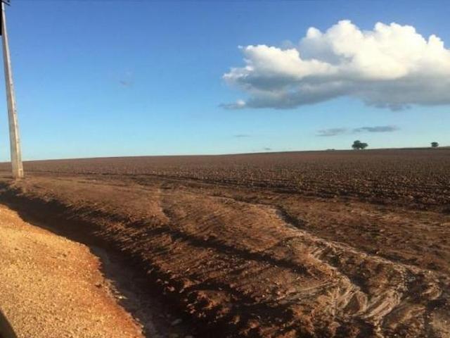 FAZENDA COM 1.176.120 m² 49 ALQUEIRES À VENDA, POR R$ 12.500.000,00 CENTRO ITAPETININGA/SP