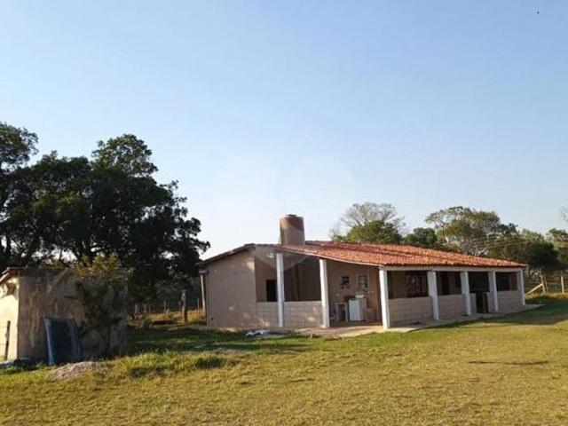 Fazenda com 3 quartos à venda em Boa Vista SP