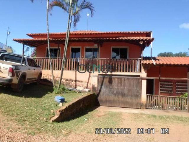 Fazenda com Laticinio em atividade de 25 ha em Congonhas MG