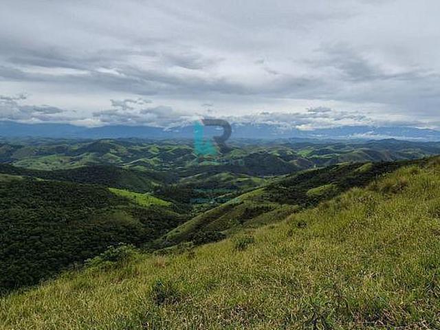 FAZENDA COM MATA NATIVA E VISTA PRIVILEGIADA EM SILVEIRAS SP