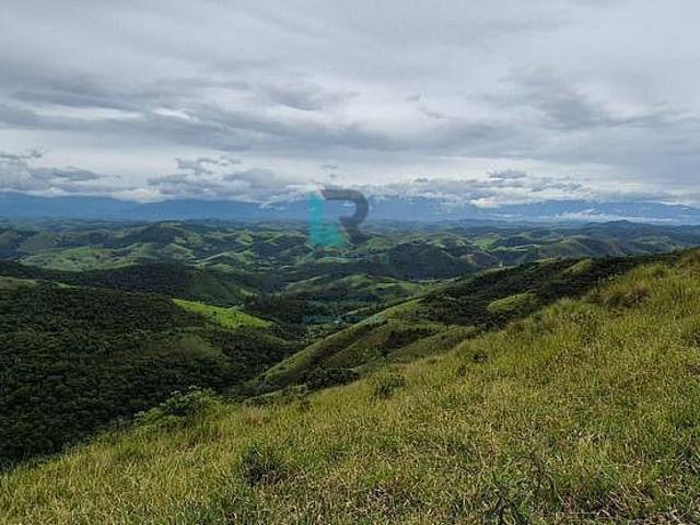 FAZENDA COM MATA NATIVA E VISTA PRIVILEGIADA EM SILVEIRAS SP