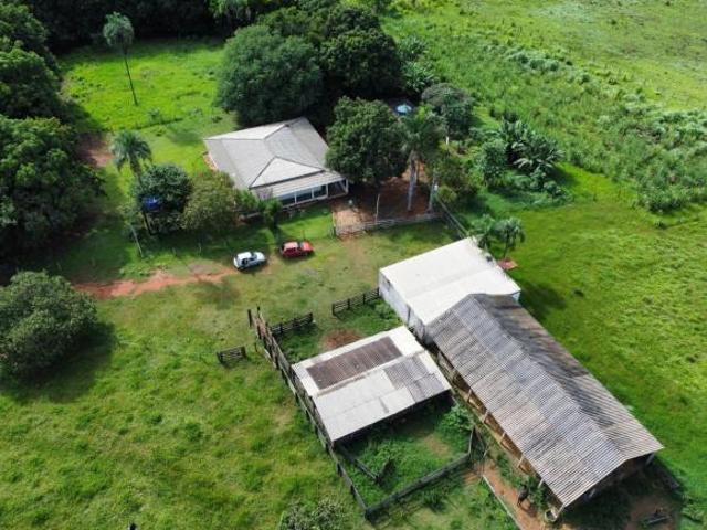 Fazenda de Luxo com 4 Quartos e 387.200m² em Área Rural de Luziânia GO