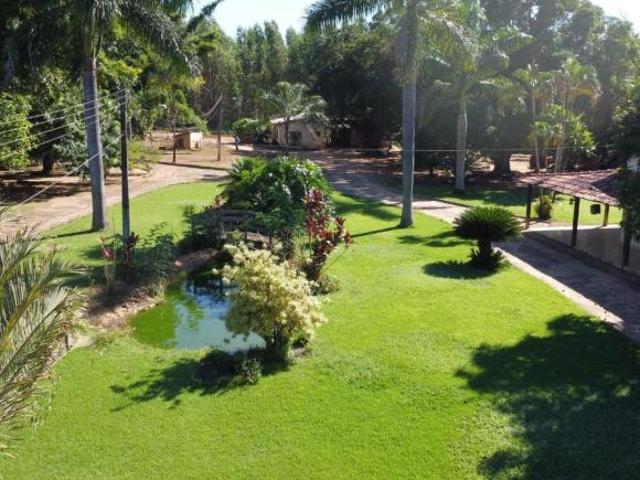 Fazenda de Luxo à Venda em Área Rural de Luziânia GO: 3 Quartos, 1 Suíte, 3 Salas, 3 Banheiros, 5 Va