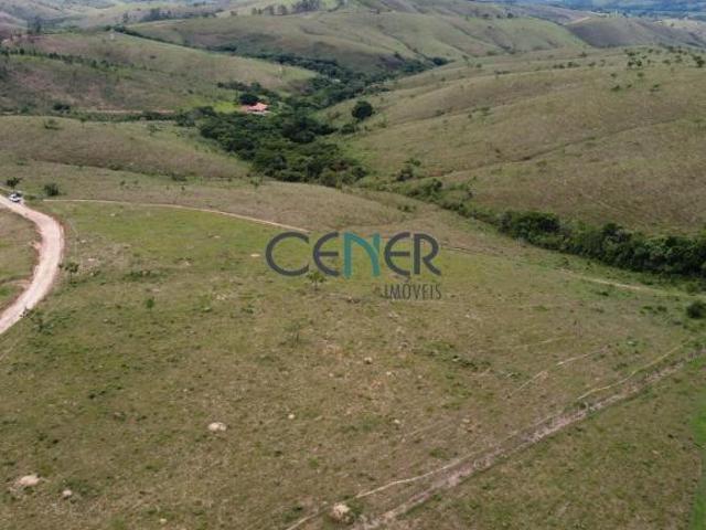 FAZENDA DE 168 HA COM ÓTIMA LOCALIZAÇÃO PRÓXIMO A TIRADENTES MG