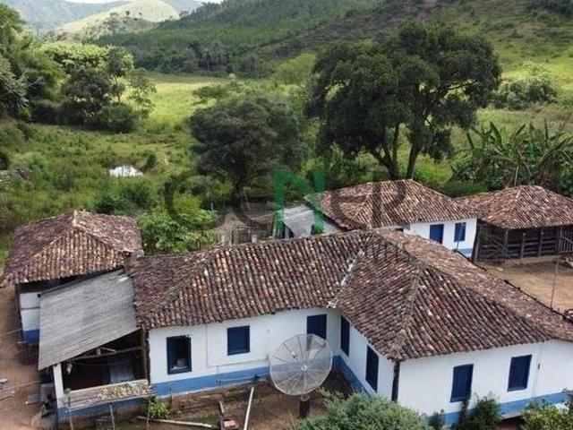 Fazenda de 388 ha com Linda Sede antiga e muita agua
