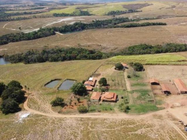 FAZENDA EM GOIÁS 70 km de Brasília, DF
