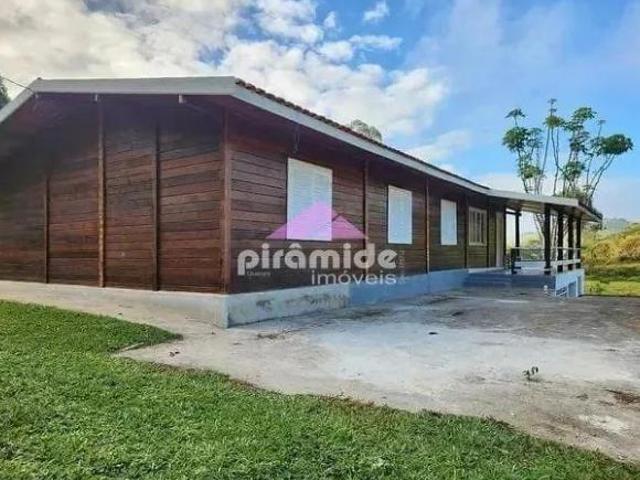 Fazenda em Vila Industrial, São José dos Campos/SP de 250m² 5 quartos à venda por R$ 1.810.000,00