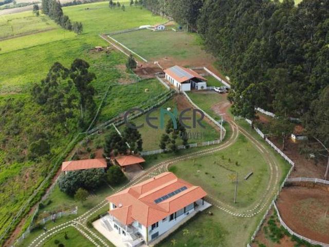 Fazenda haras Lagoa Negra com 43,5 ha em Barbacena MG