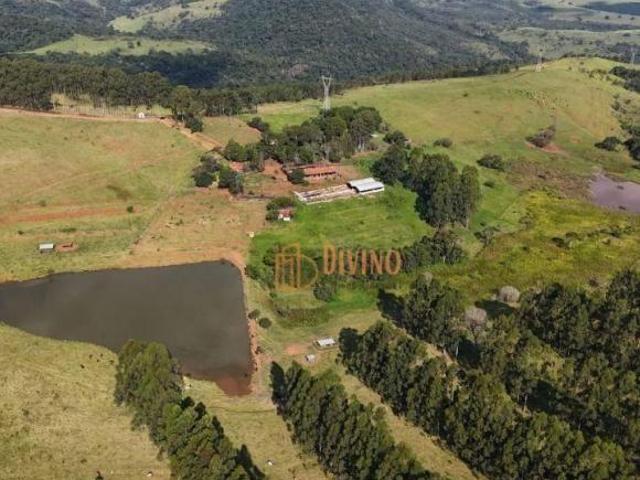 Fazenda Histórica com Vista para a Cuesta e Estrutura Completa – Região de Botucatu/SP