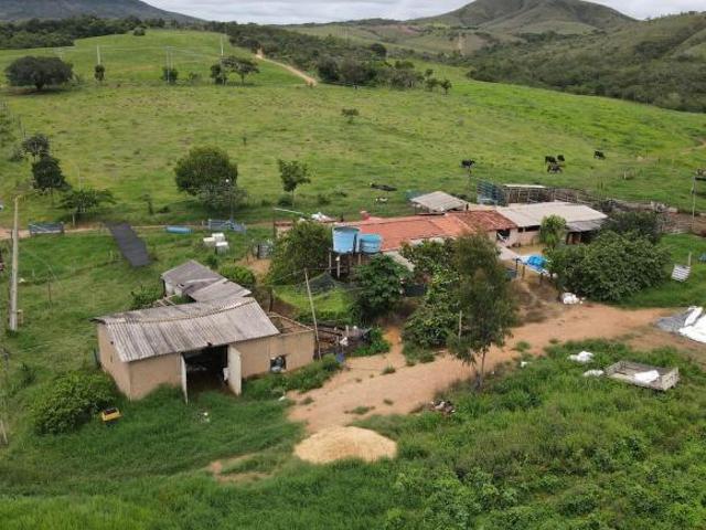 FAZENDA PARA GADO E CEREAIS EM COROMANDEL