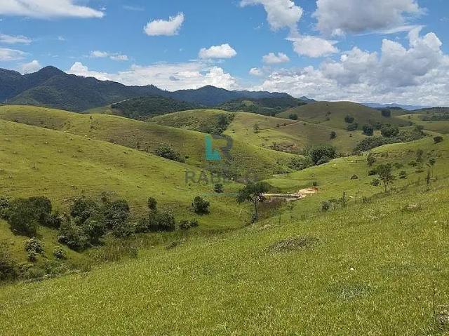 Fazenda para Venda em Caçapava/SP Centro 3 Quartos