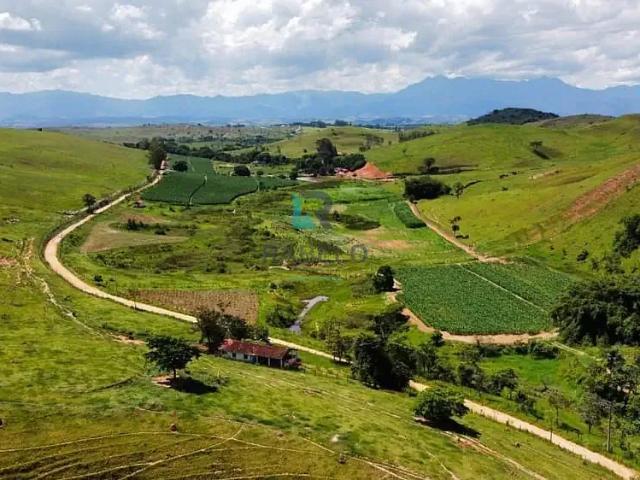 Fazenda para Venda em Cachoeira Paulista/SP Centro 3 Quartos