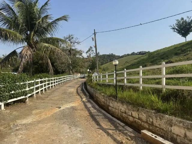Fazenda para Venda em Cachoeiras de Macacu/RJ Zona Rural 6 Quartos