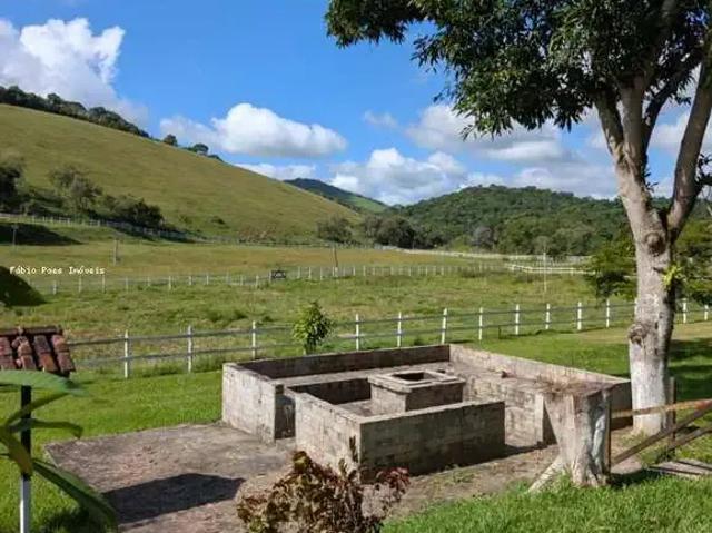 Fazenda para Venda em Cachoeiras de Macacu/RJ Zona Rural 8 Quartos