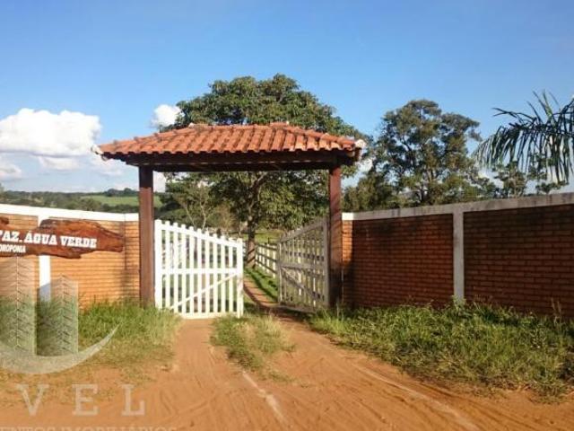 Fazenda para Venda em Cajuru, Zona rural de Cajuru, 6 dormitórios, 5 suítes, 6 banheiros, 3 vagas
