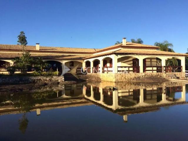 Fazenda para Venda em Caldas/MG Centro 8 Quartos