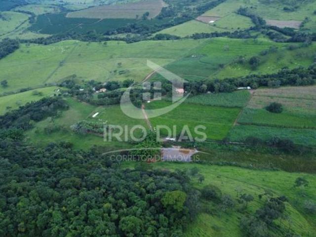 Fazenda para Venda em Carmo da Mata, Área Rural, 3 dormitórios, 2 banheiros, 3 vagas