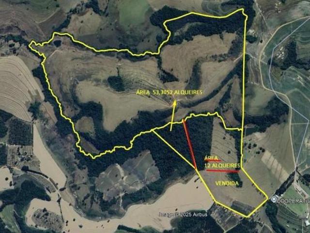 Fazenda para Venda em Cássia dos Coqueiros, RURAL