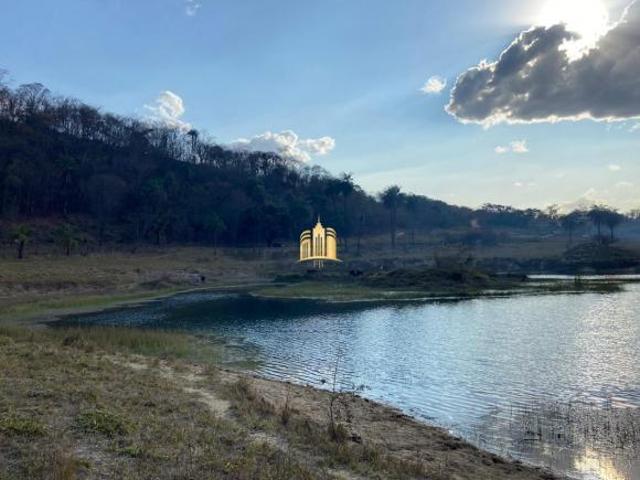 Fazenda para venda em Centro, Três Marias