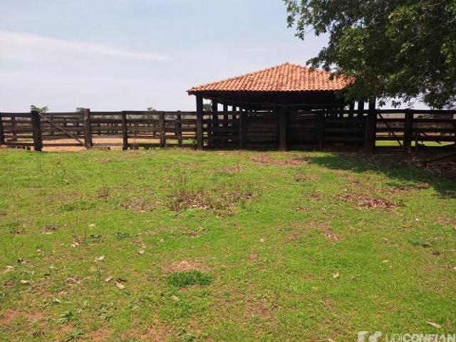 Fazenda para venda em Centro, Uberlândia