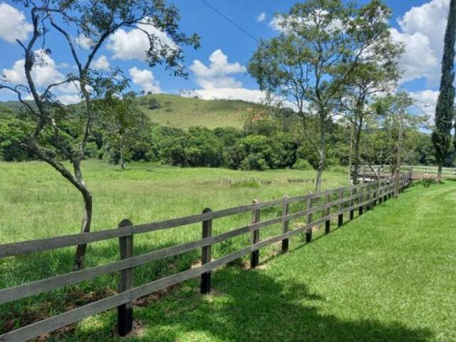 Fazenda para Venda em Cunha, 3 dormitórios, 1 suíte, 3 banheiros