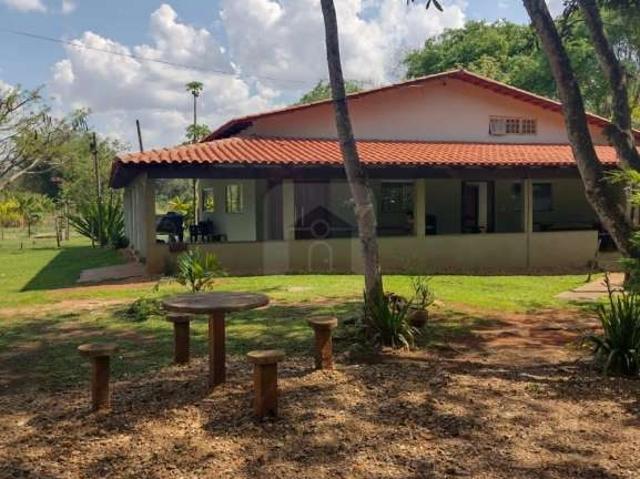 Fazenda para Venda em Araguari/MG Área Rural de Araguari 5 Quartos