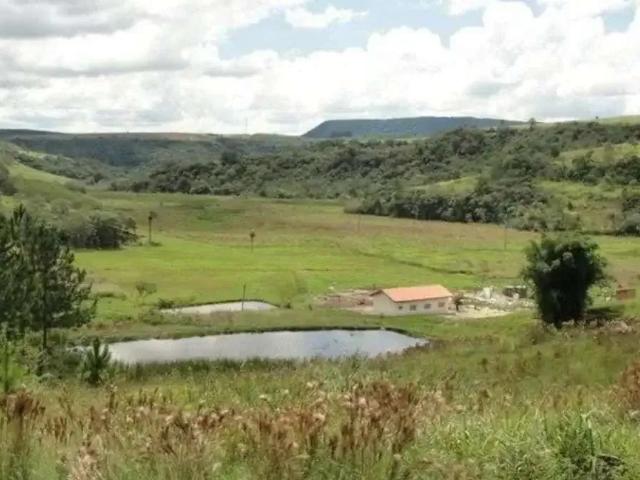 Fazenda para Venda em Bofete/SP Zona Rural 2 Quartos
