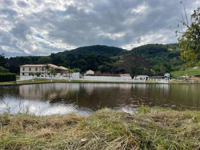 Fazenda para Venda em Bom Sucesso, rural, 3 dormitórios, 1 suíte, 1 banheiro, 16 vagas
