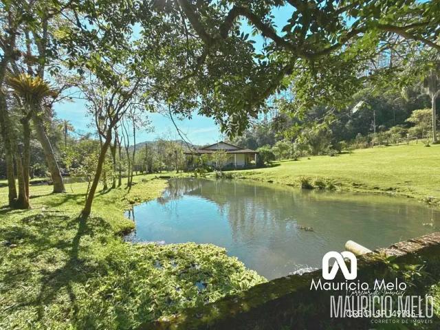 Fazenda para Venda em Biritiba Mirim/SP Centro 3 Quartos