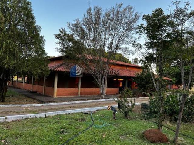 Fazenda para Venda em Brasília, DF 130, 4 dormitórios, 4 suítes, 6 banheiros, 2 vagas