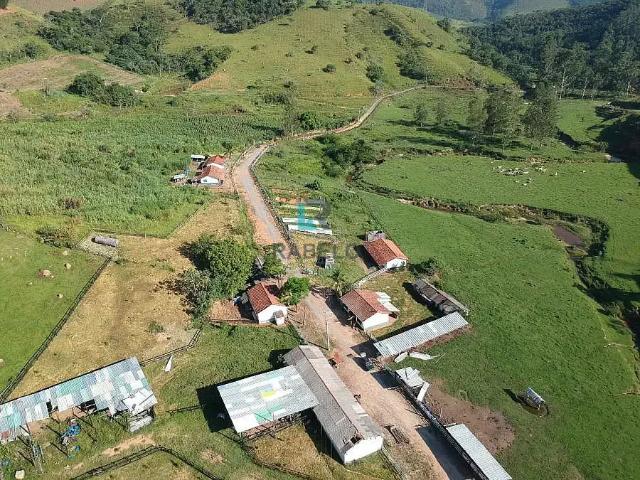 Fazenda para Venda em Guaratinguetá/SP Centro 7 Quartos