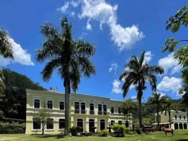 Fazenda para Venda em Guaratinguetá/SP Pedrinha 4 Quartos
