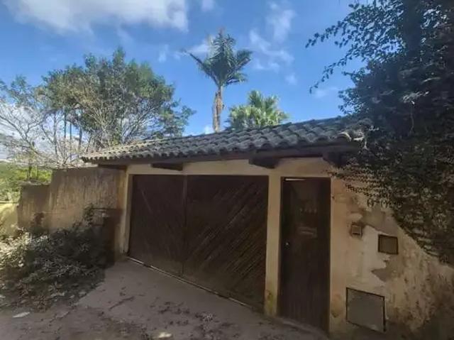 Fazenda para Venda em Embu das Artes/SP Capuava 3 Quartos