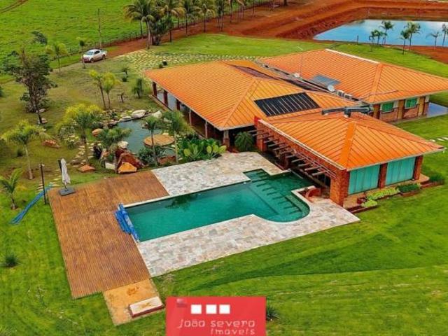 Fazenda para Venda em Formosa, 14 dormitórios, 9 suítes