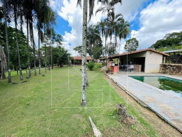 Fazenda para Venda em Hidrolândia/GO Zona Rural 3 Quartos