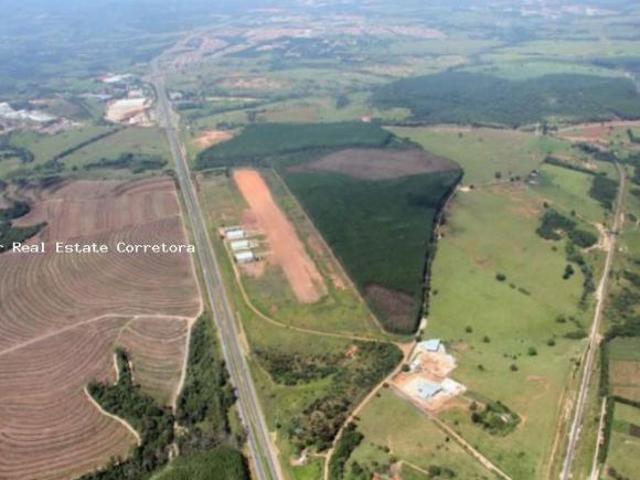 Fazenda para Venda em Itu, Rodovia do Açucar, 1 dormitório, 1 banheiro, 1 vaga