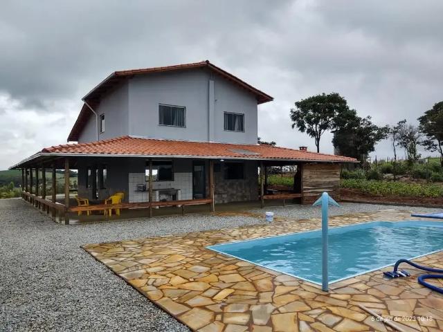Fazenda para Venda em Itaguara/MG Zona Rural 2 Quartos