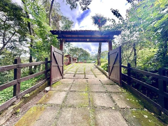Fazenda para Venda em Juiz de Fora/MG Vila Branca 3 Quartos