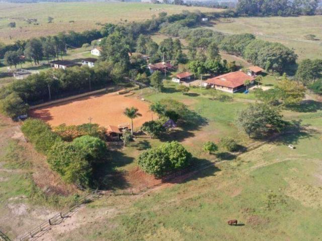 Fazenda para Venda em Jumirim/SP Centro 4 Quartos