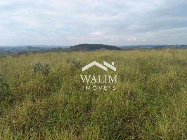Fazenda para Venda em Oliveira/MG Zona Rural 3 Quartos
