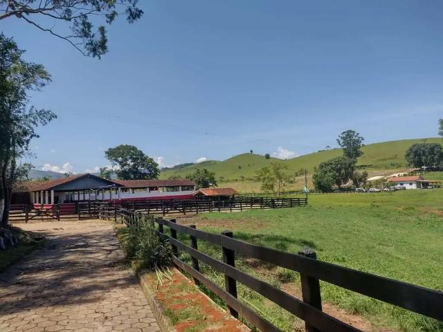 Fazenda para Venda em Lorena/SP Centro 3 Quartos