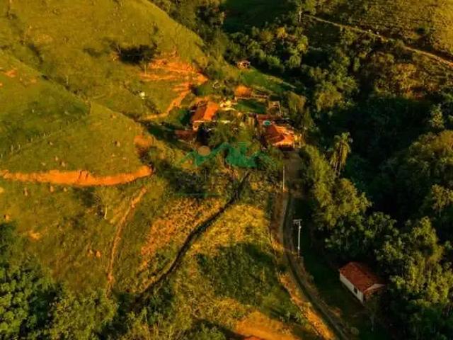 Fazenda para Venda em Lorena/SP Santa Lucrécia 4 Quartos